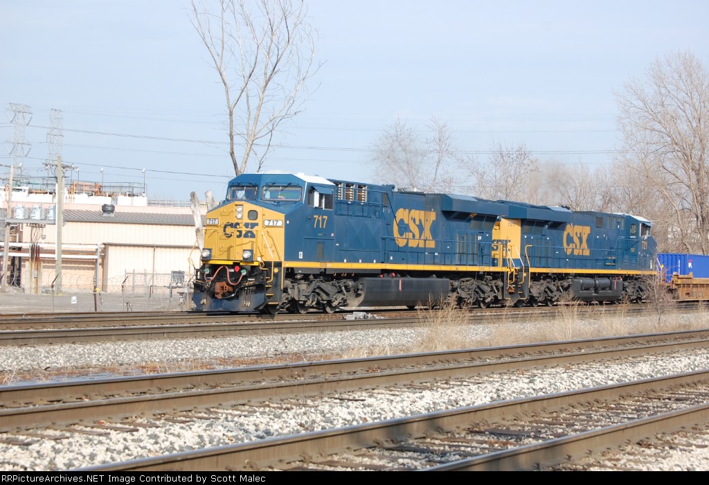 CSX 717 & 721